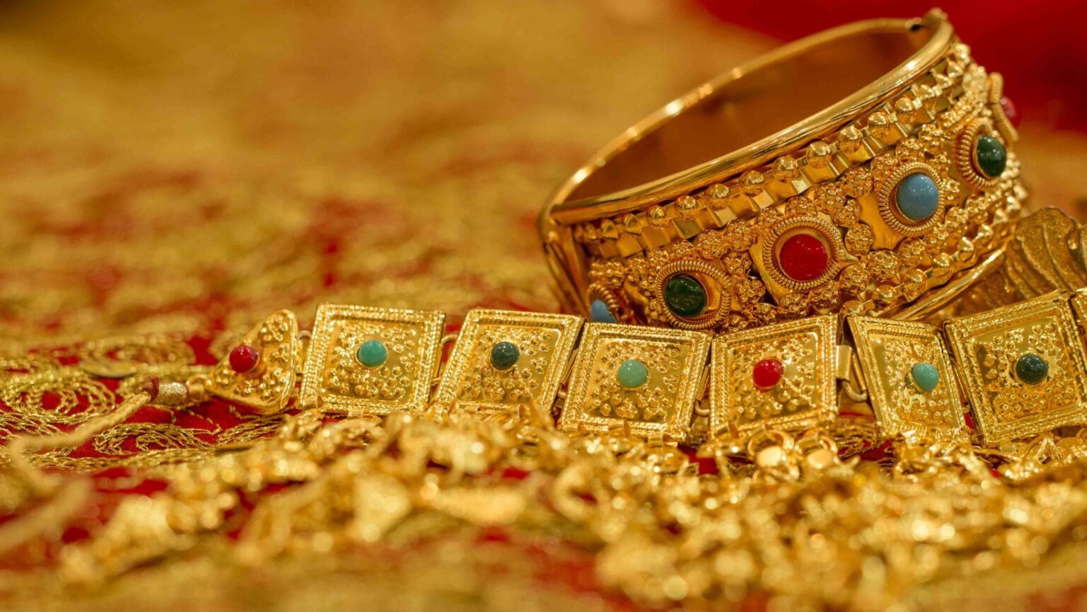 Gold That Tells a Story: Enduring Symbols of Status - Jerseyexpress